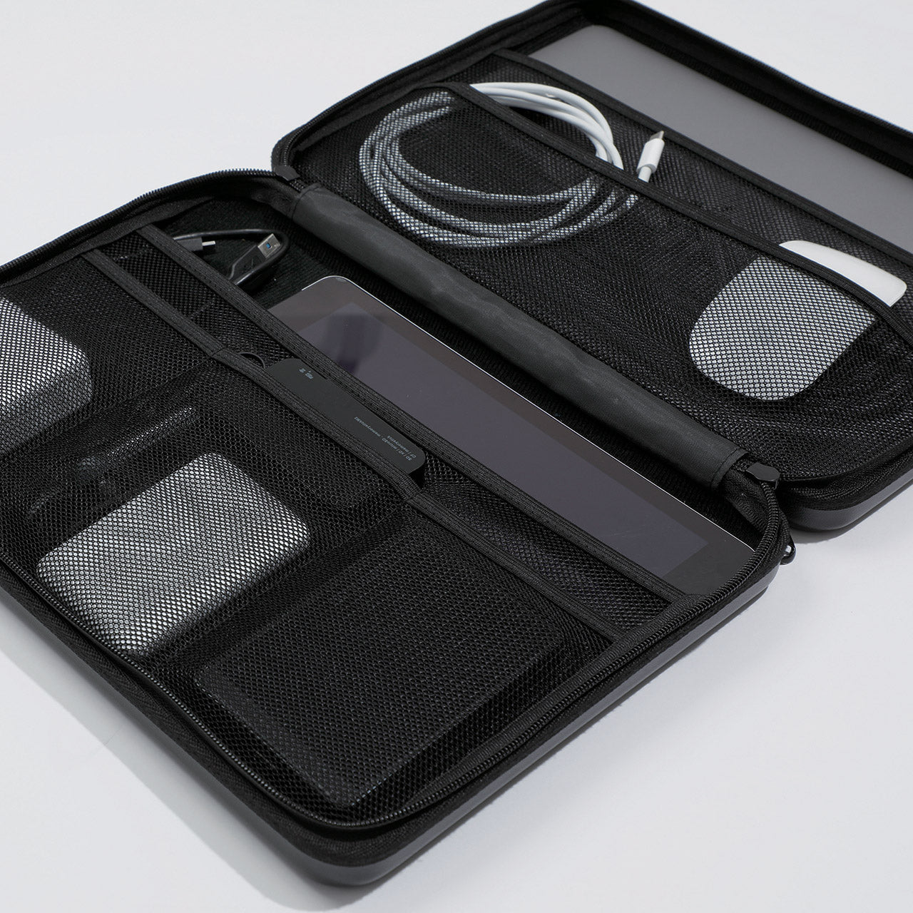 Laptop Sleeves - Slim & Sturdy Laptop Sleeves Online – Milligram